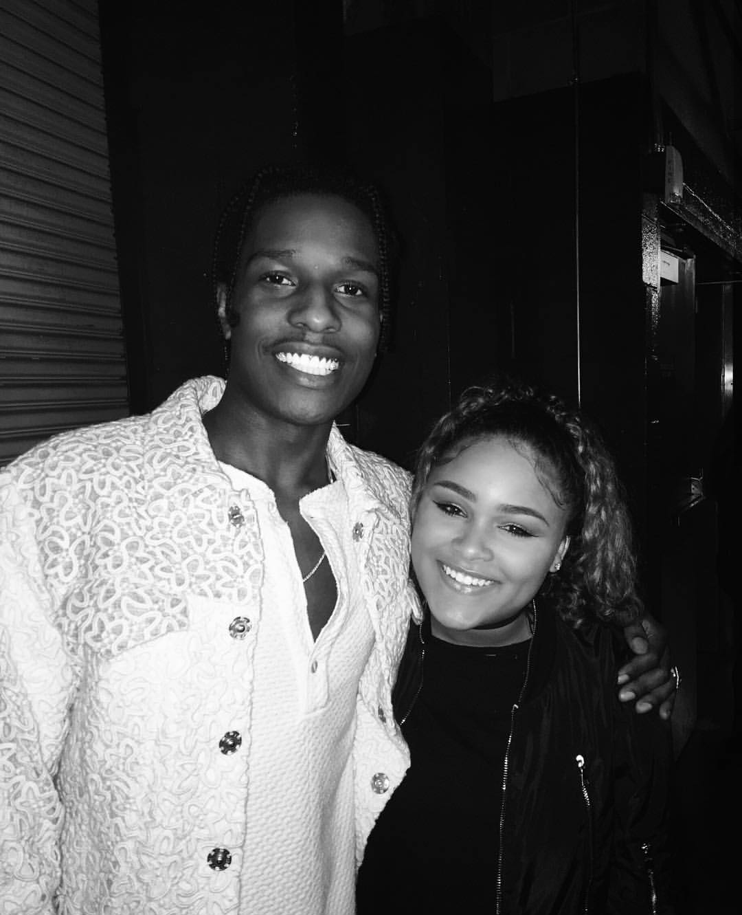 T-Boz & Lil Kim backstage at Bad Boy reunion | TLC-Army.com